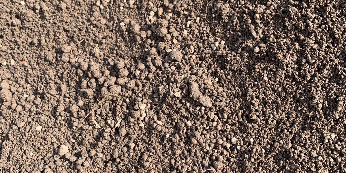 Sõelutud muld | isekallur.ee | Muld, liiv, killustik