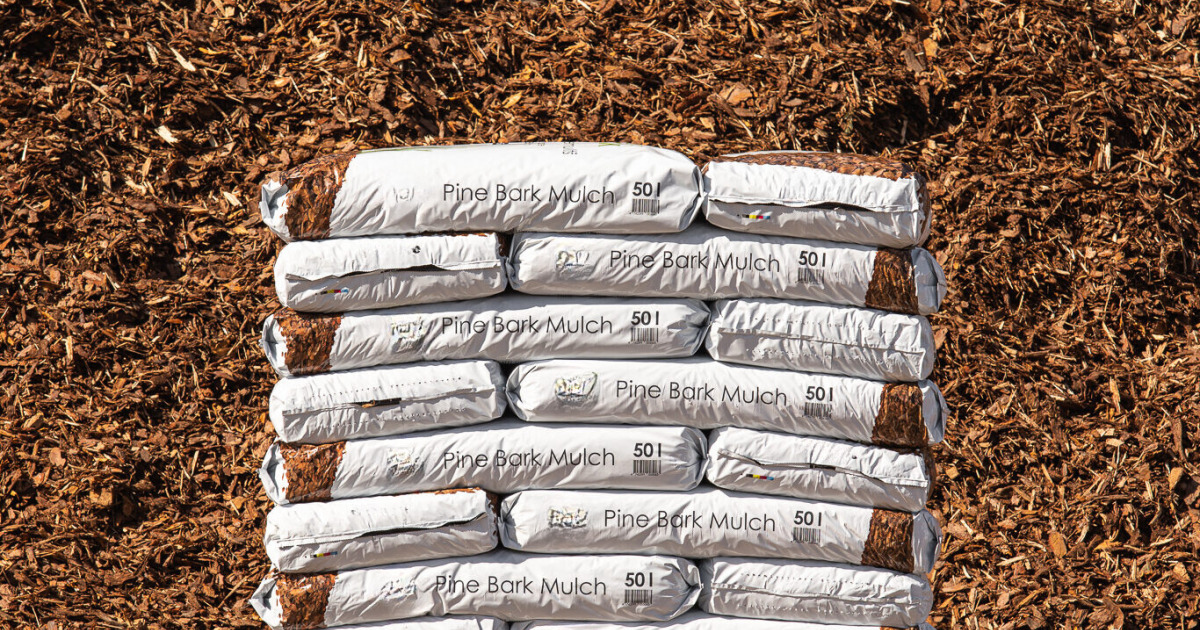 Pakendatud peen männikoor (0-15 mm) – 1 alus (51 kotti/2,55 m³ ...